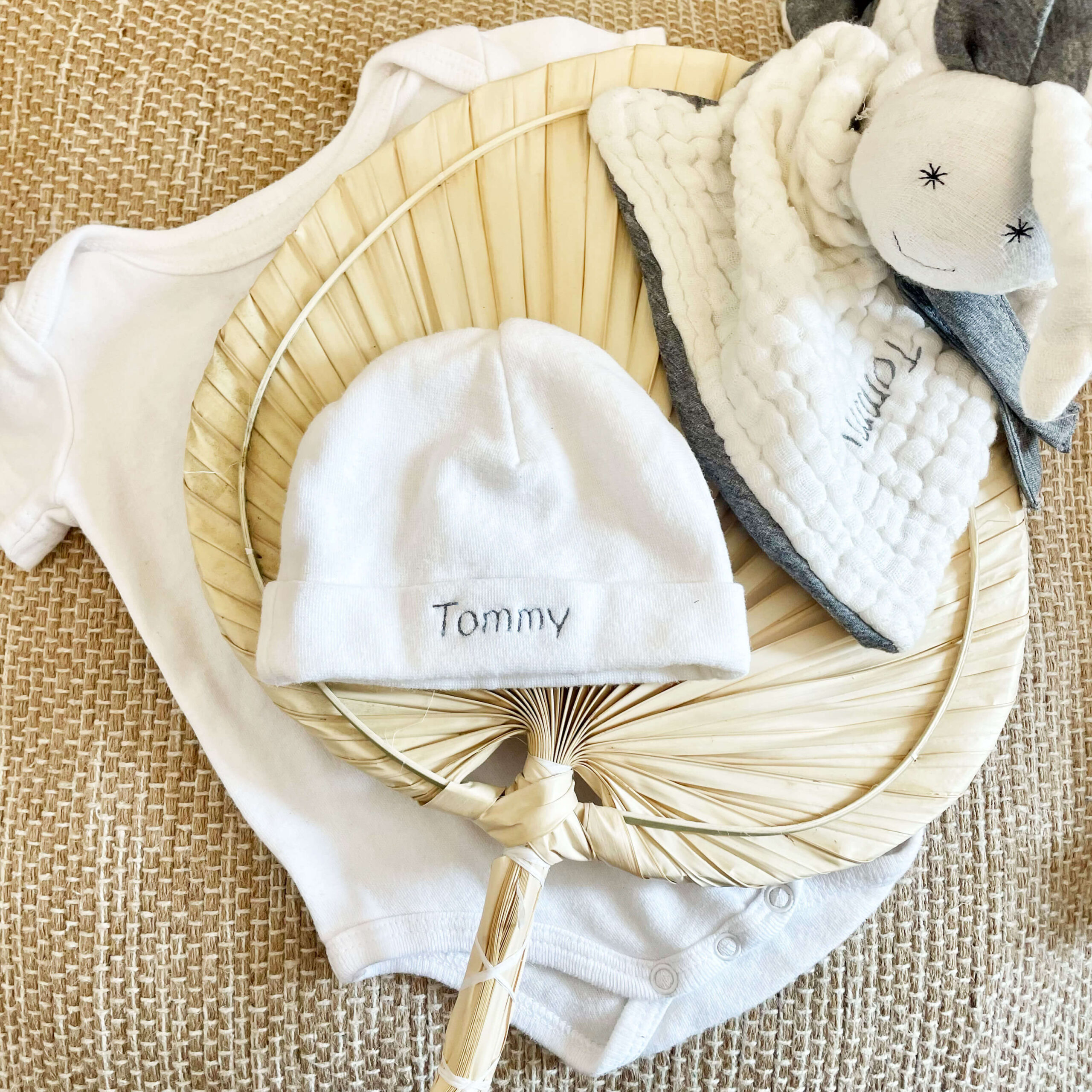 Bonnet Naissance Bébé personnalisé – MoonCraft
